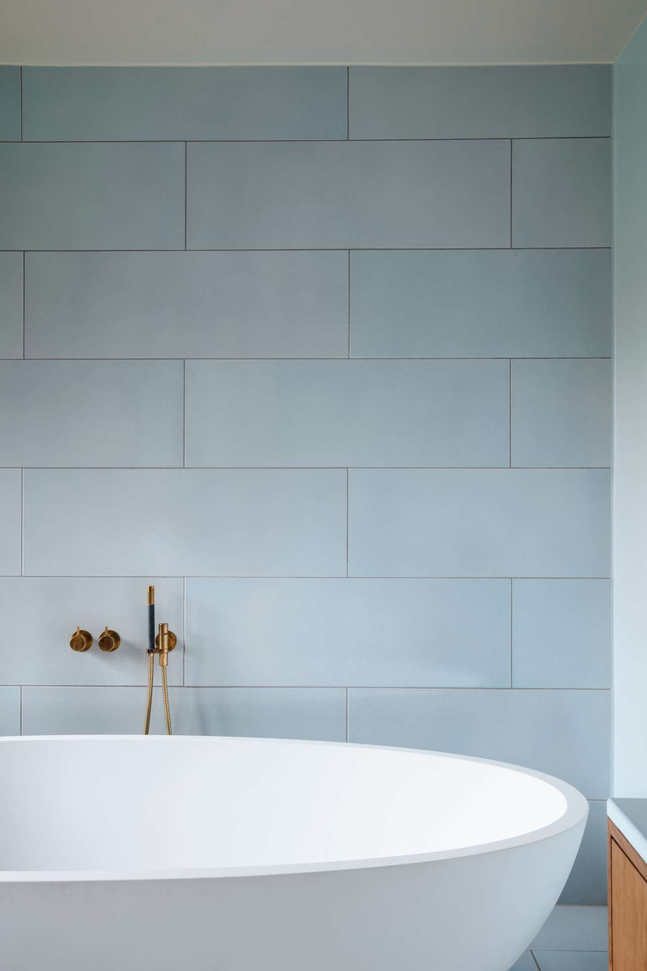 Light blue lava stone bathroom - By Made a Mano.