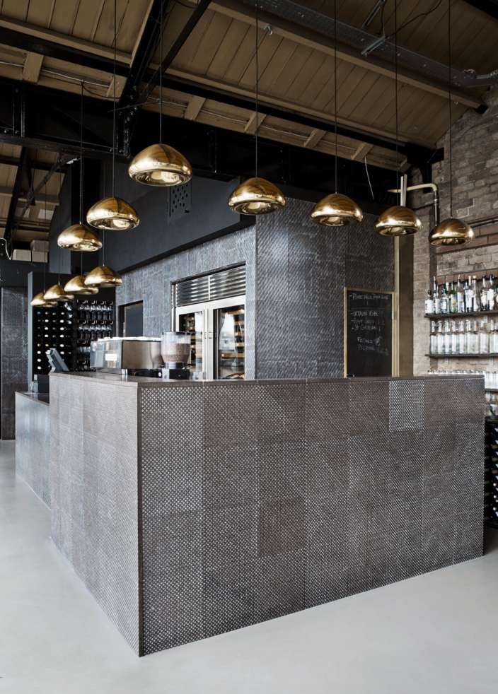 Patterned lava stone bar - From Made a Mano.