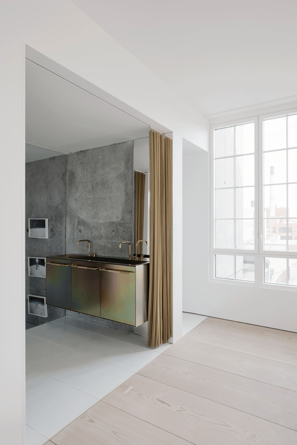 Pure white lava stone bathroom - Made a Mano