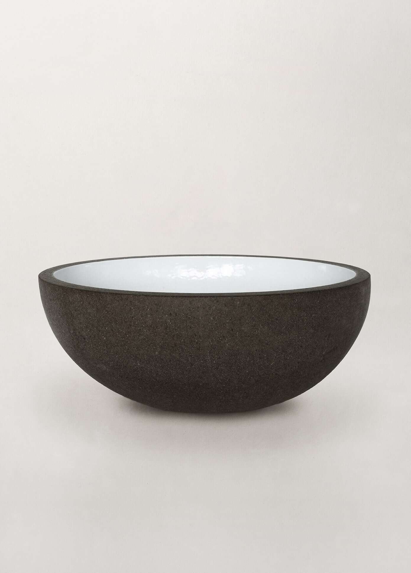 Light blue lava stone bathroom - By Made a Mano.