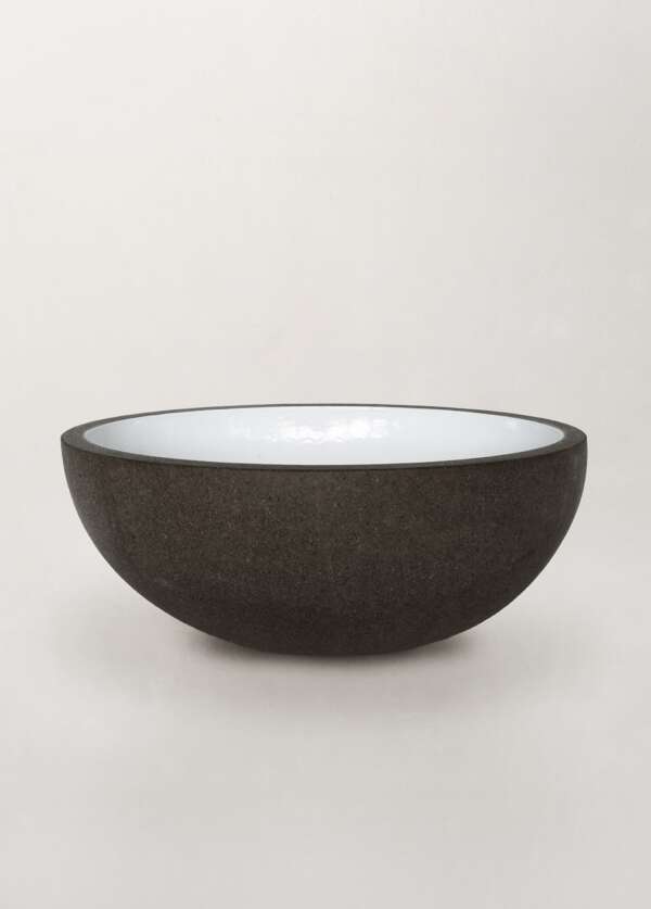 Light blue lava stone bathroom - By Made a Mano.