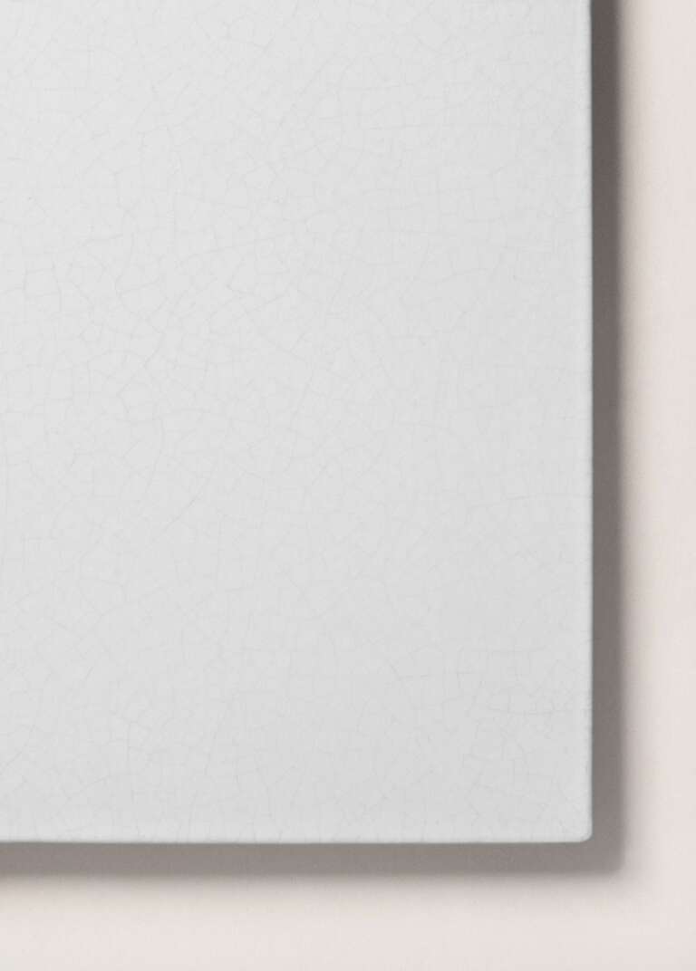 Glazed lava stone top - By Made a Mano.