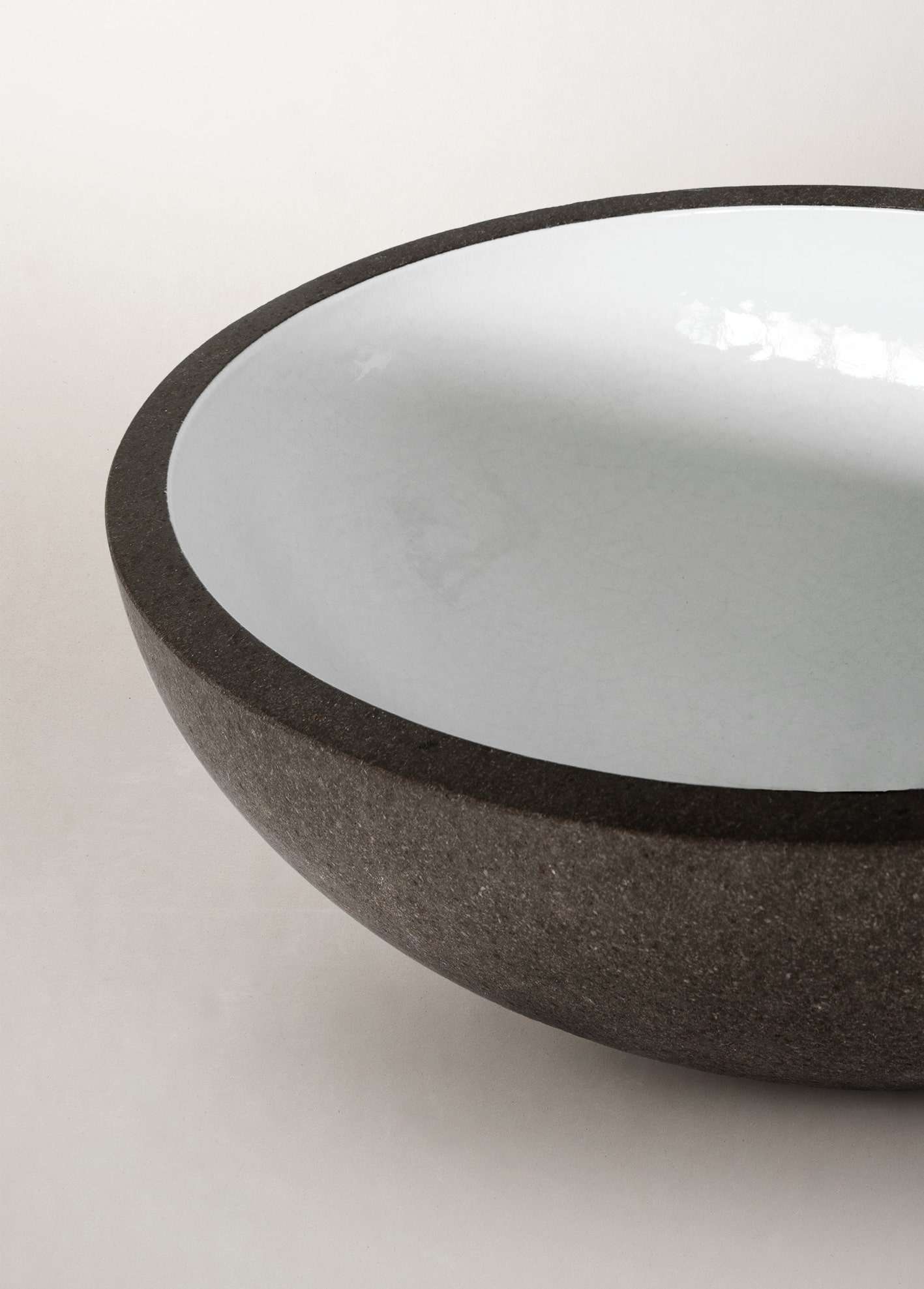 Glazed lava stone basin 01 - Made a Mano