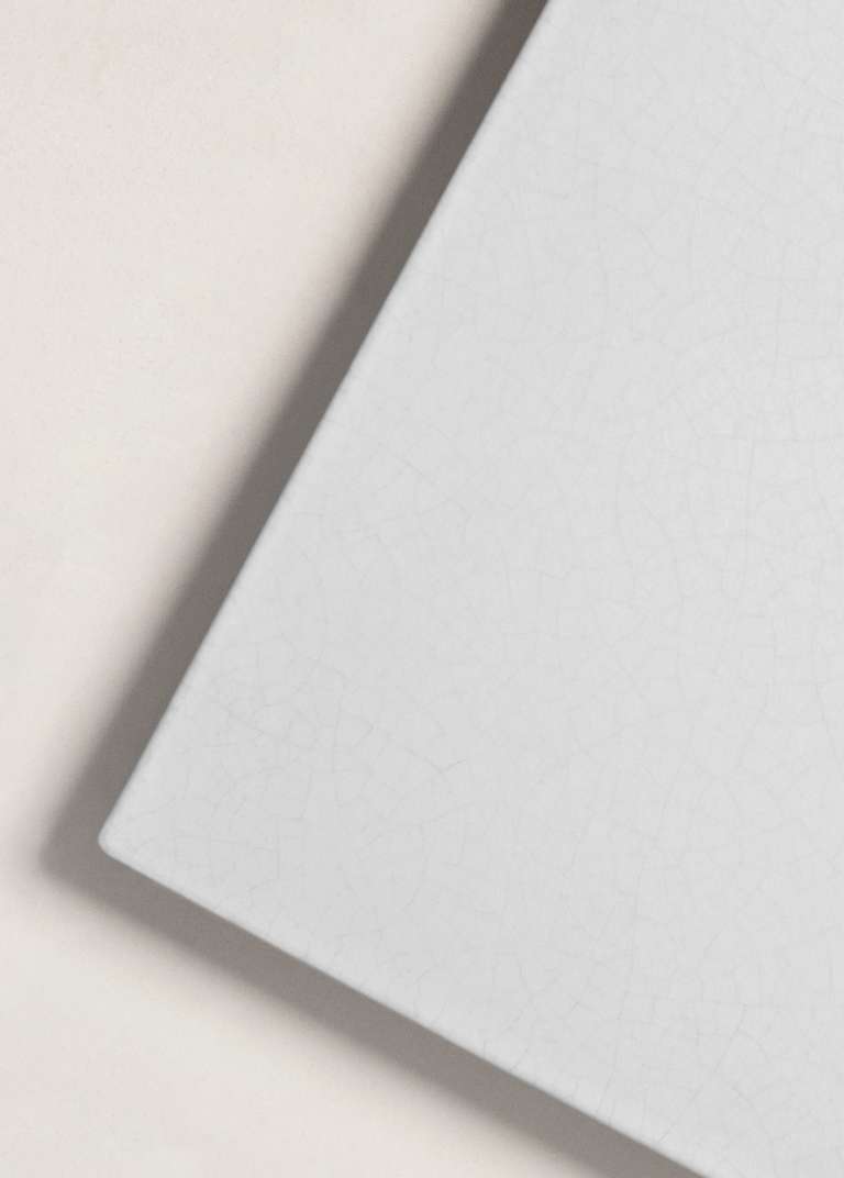 Glazed lava stone top - By Made a Mano.