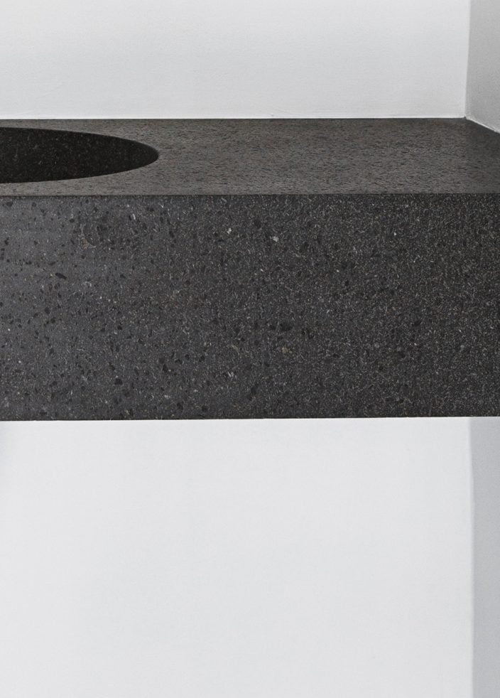 Natural raw lava stone bathroom - Made a Mano